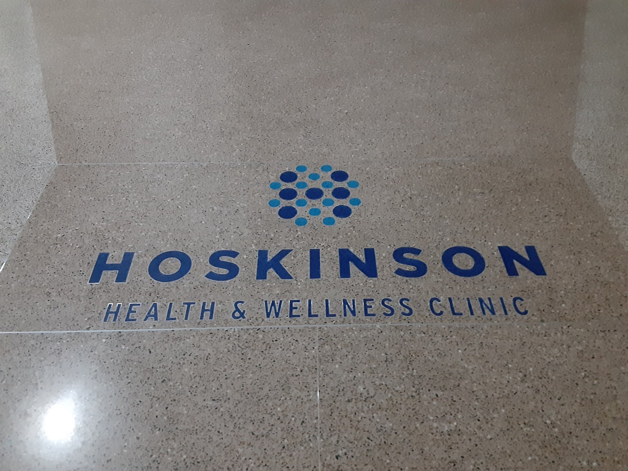 チャールズ・ホスキンソン氏が立ち上げた「Hoskinson Health and Wellness Clinic」で、ADAでサービス料金を ...